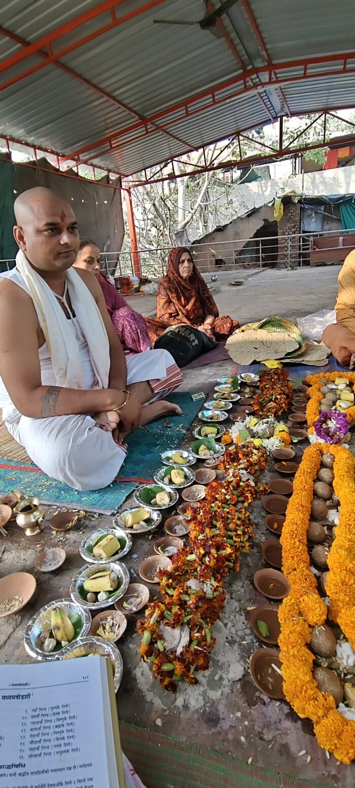 Book Pandit Ji in Varanasi, Best Pandit for Puja in Varanasi | My Tirth ...